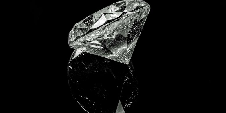 Proses Pembentukan Intan: Material Terkeras di Bumi