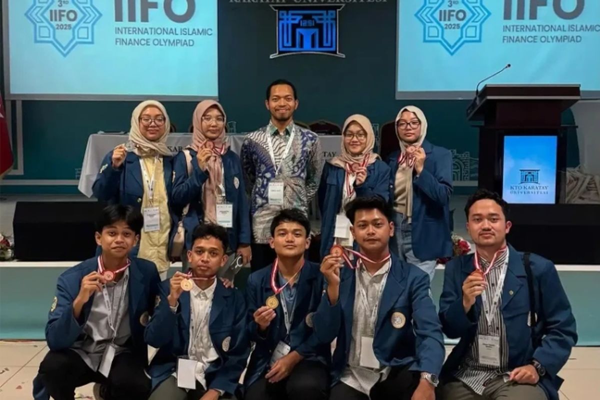 Mahasiswa Unair Raih 4 Medali di Ajang International Islamic Finance Olympiad 2025
