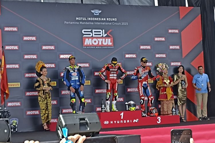 Foto Jumlah Penonton Wsbk Mandalika 2023 Hampir 60 000 Naik 14
