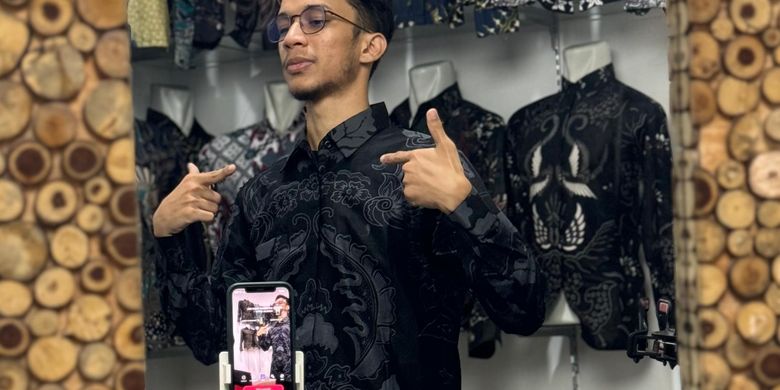 Siasat Helwa Batik Buat Penonton Auto Check Out saat Live TikTok