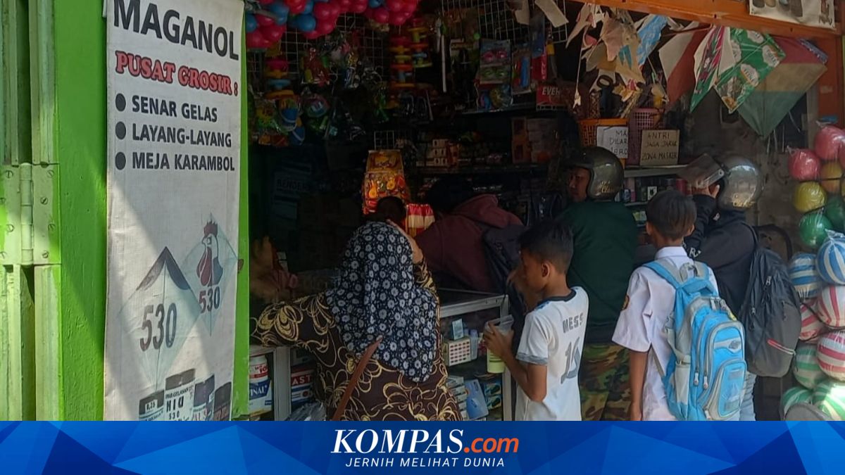 Penjual Layangan di Semarang Panen Rezeki Saat Musim Kemarau, Sehari 6. ...