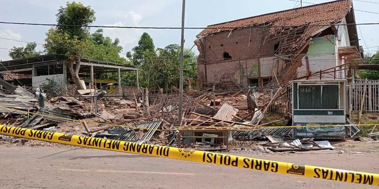 Berita Harian Mortir Meledak Terbaru Hari Ini - Kompas.com