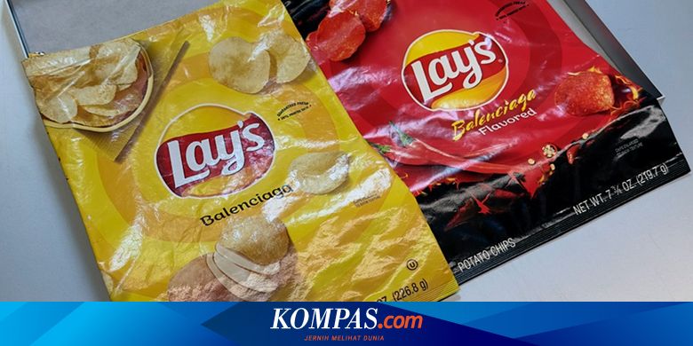 Balenciaga Bikin Tas Berbentuk Bungkus Keripik Kentang Lay's, Minat?