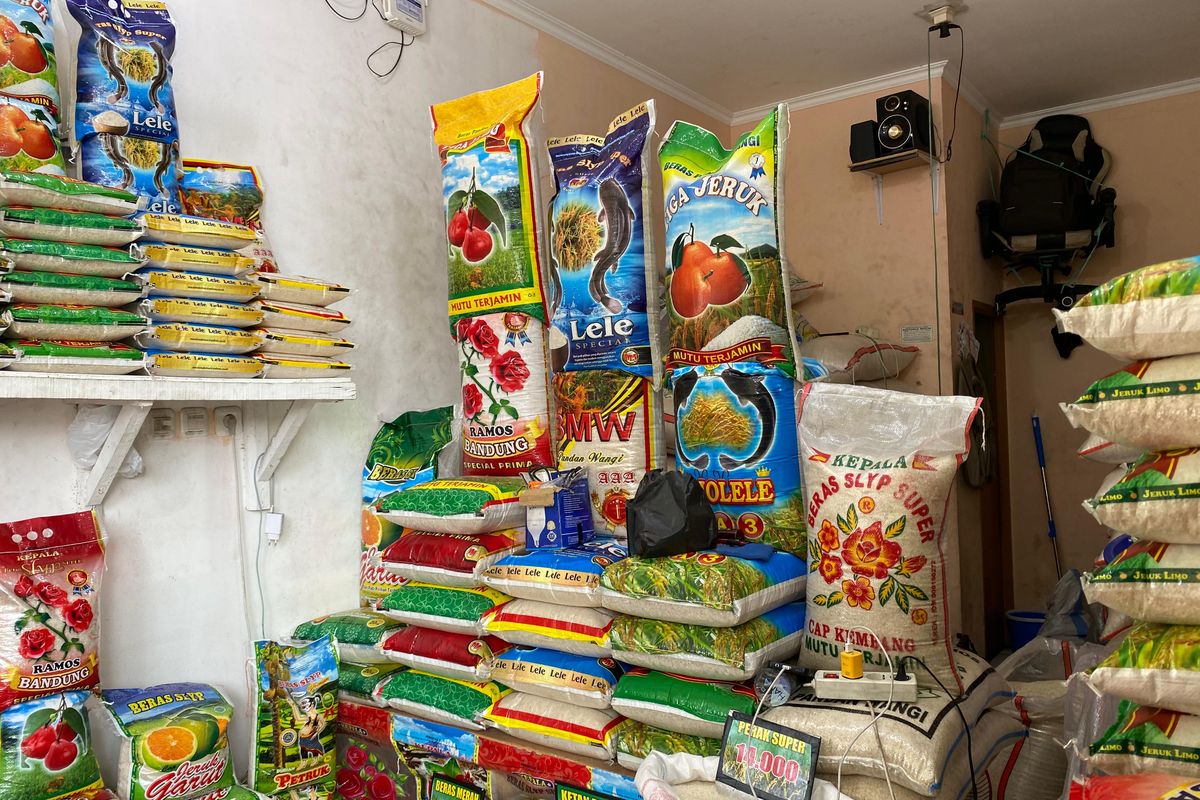 Harga Beras Merangkak Naik, Kini Capai Rp 15.000 Per Kg