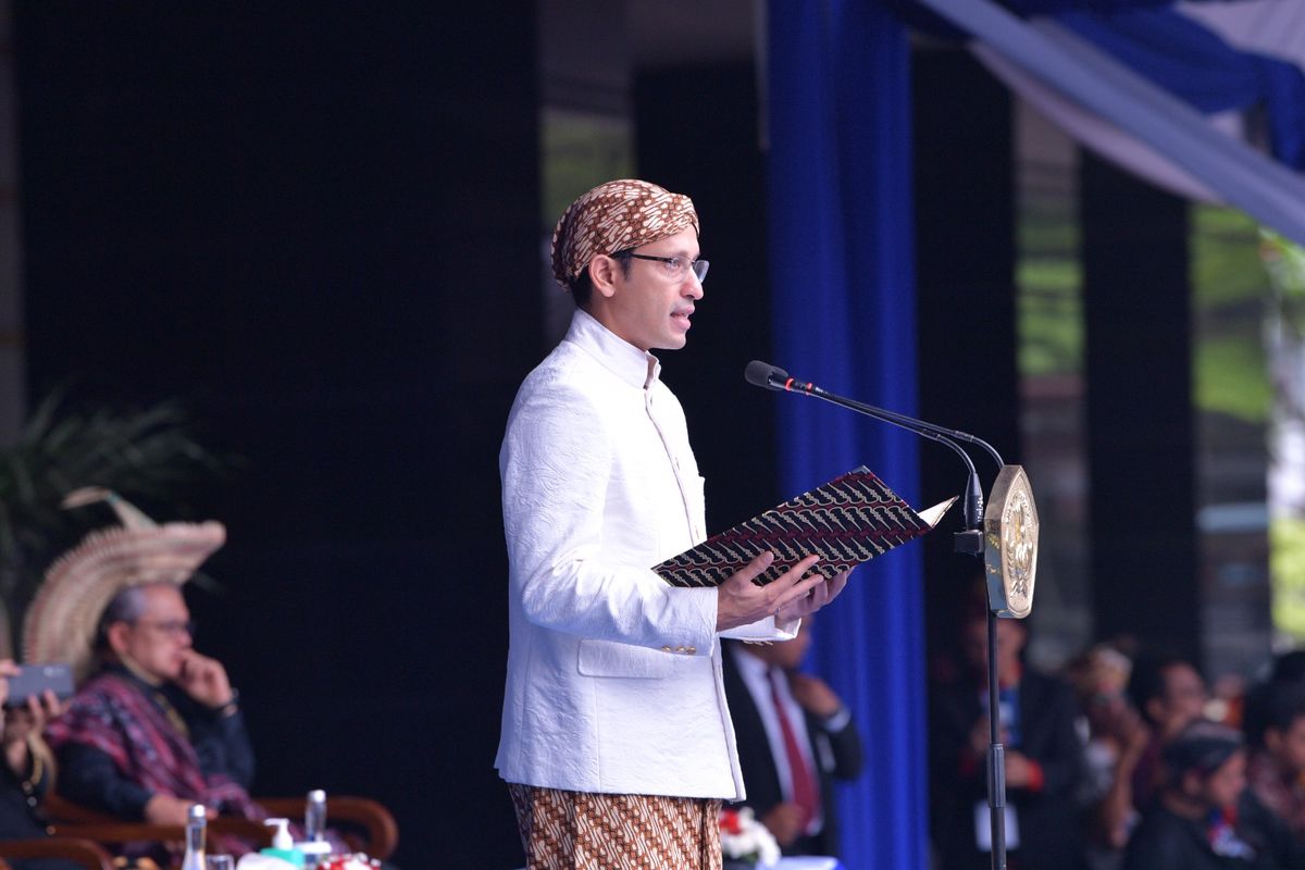 Mendikbud Nadiem: Kurikulum Darurat Bantu Pendidikan Indonesia Pulih Mendikbud Nadiem: Kurikulum Darurat Bantu Pendidikan Indonesia Pulih