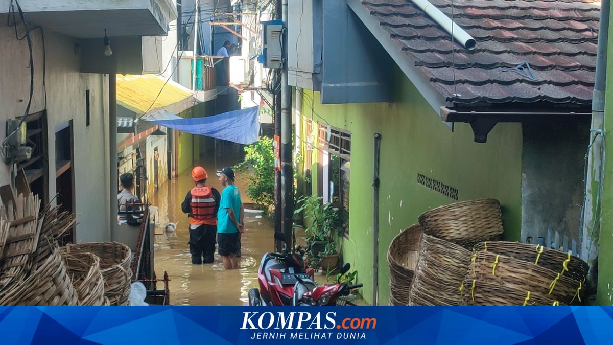 Banjir Jaktim: Warga Diminta Sabar Tunggu Sheet Pile Selesai