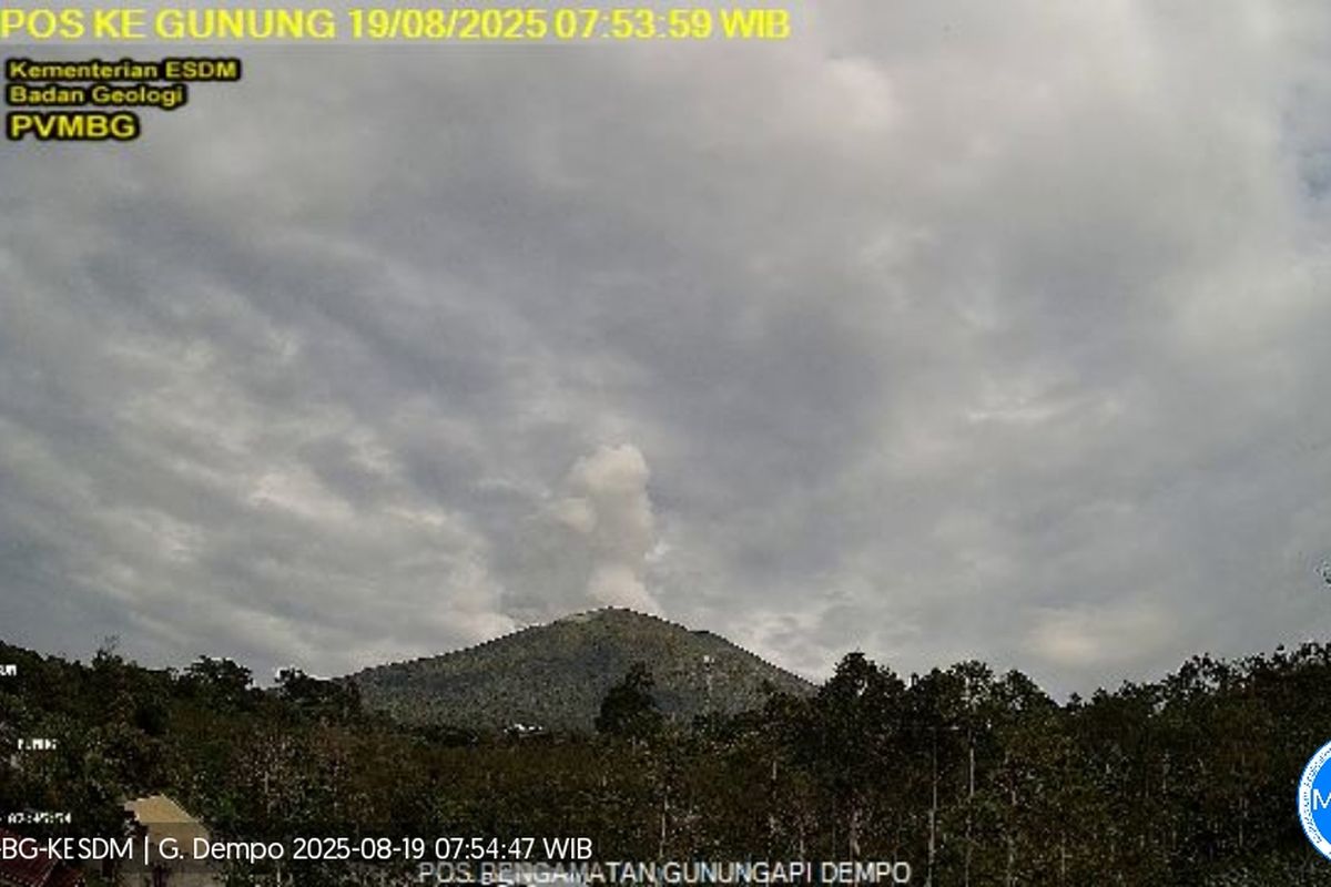Jalur Pendakian Gunung Dempo Masih Dibuka meski Dua Kali Erupsi