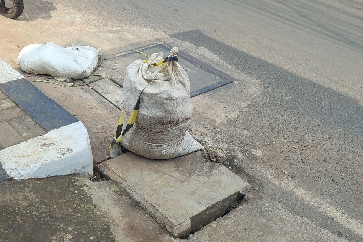 Lubang Galian Kabel di Jaktim Ditutup Usai Makan 3 Korban