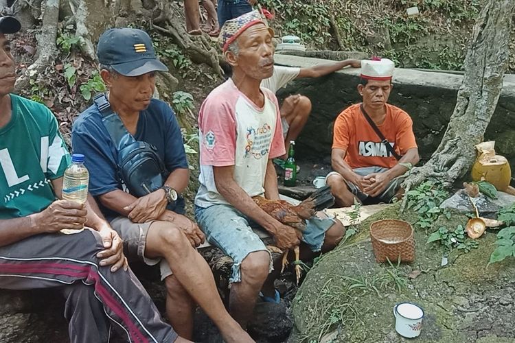 Krisis Air, Warga di NTT Bangun Jam 04.00 Subuh untuk Timba Air Minum ...