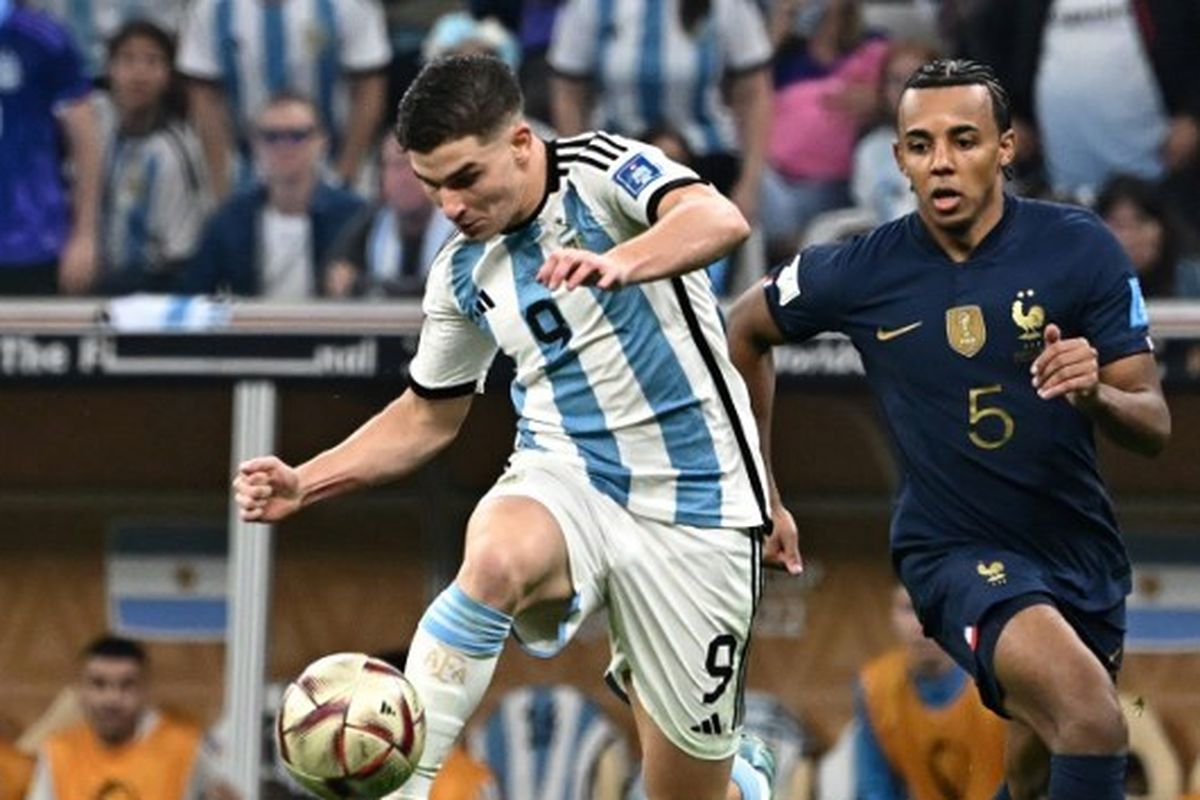 Julian Alvarez Lebih Komplet, Haaland Tak Bagus di Sayap, Mbappe Bukan ...