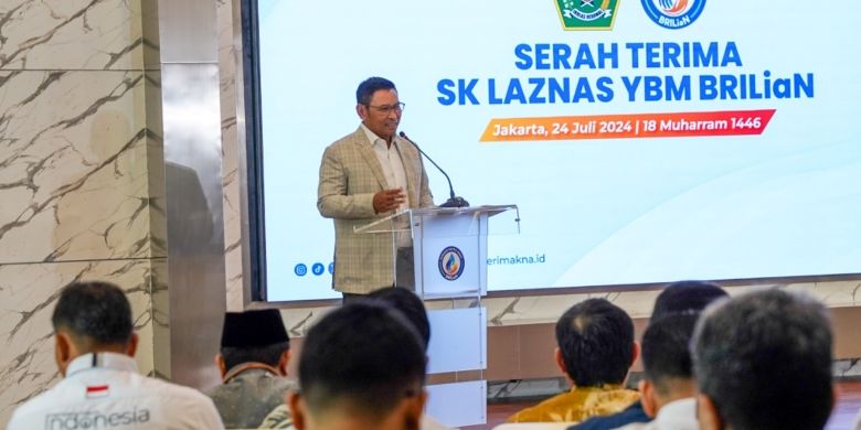 Kemenag RI Serahkan SK Izin Operasional LAZ Skala Nasional Kepada YBM BRILiaN