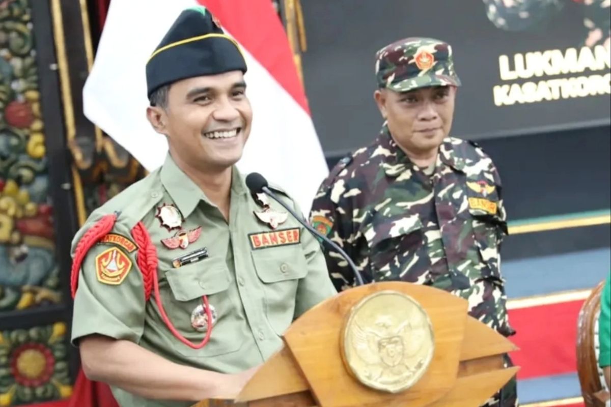 Bupati Bangkalan Selaku Ketua Banser Akan Kaji Seragam Loreng Menyerupai TNI