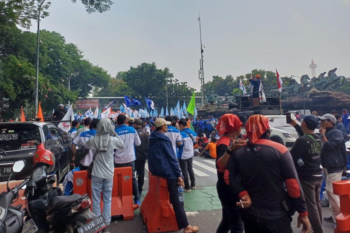 Gaji UMR Sukabumi Kabupaten 2025 dan Daerah Lain se-Jabar