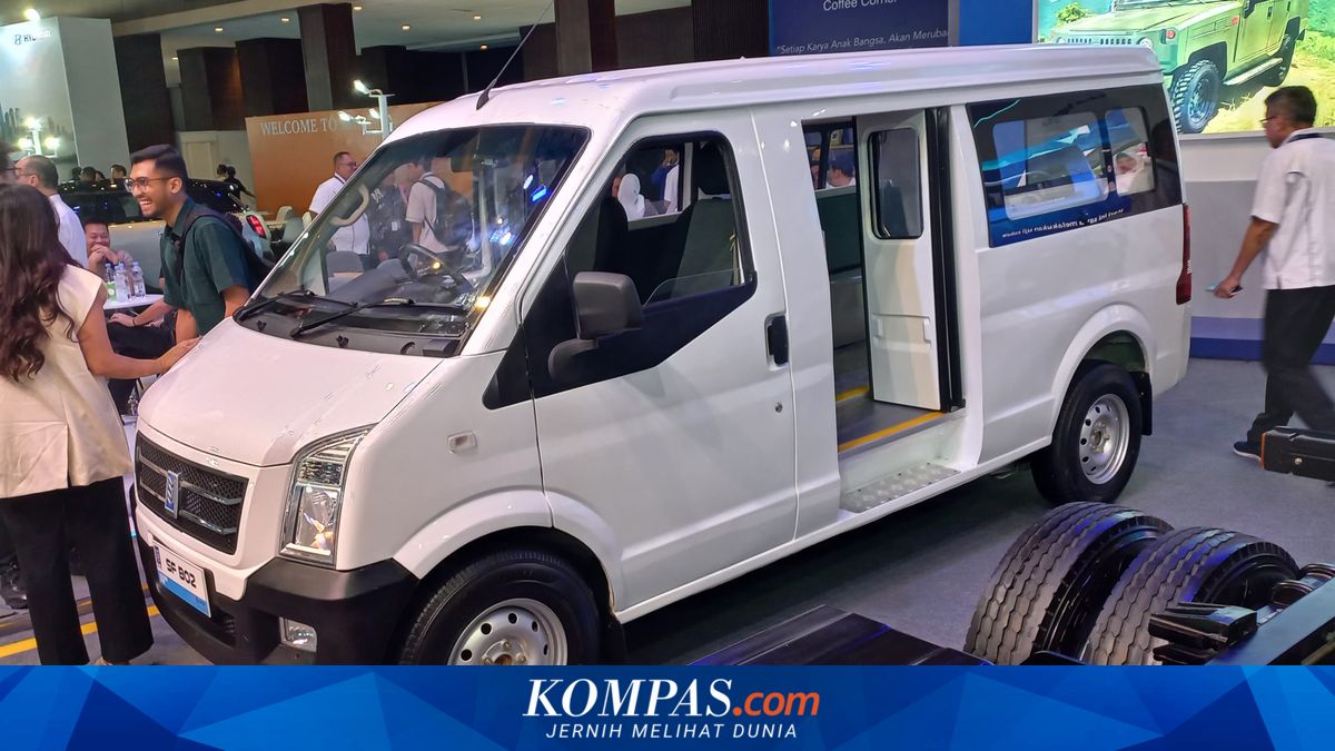MAB Jual Ratusan Mini Van Listrik ke Safast di PEVS 2025