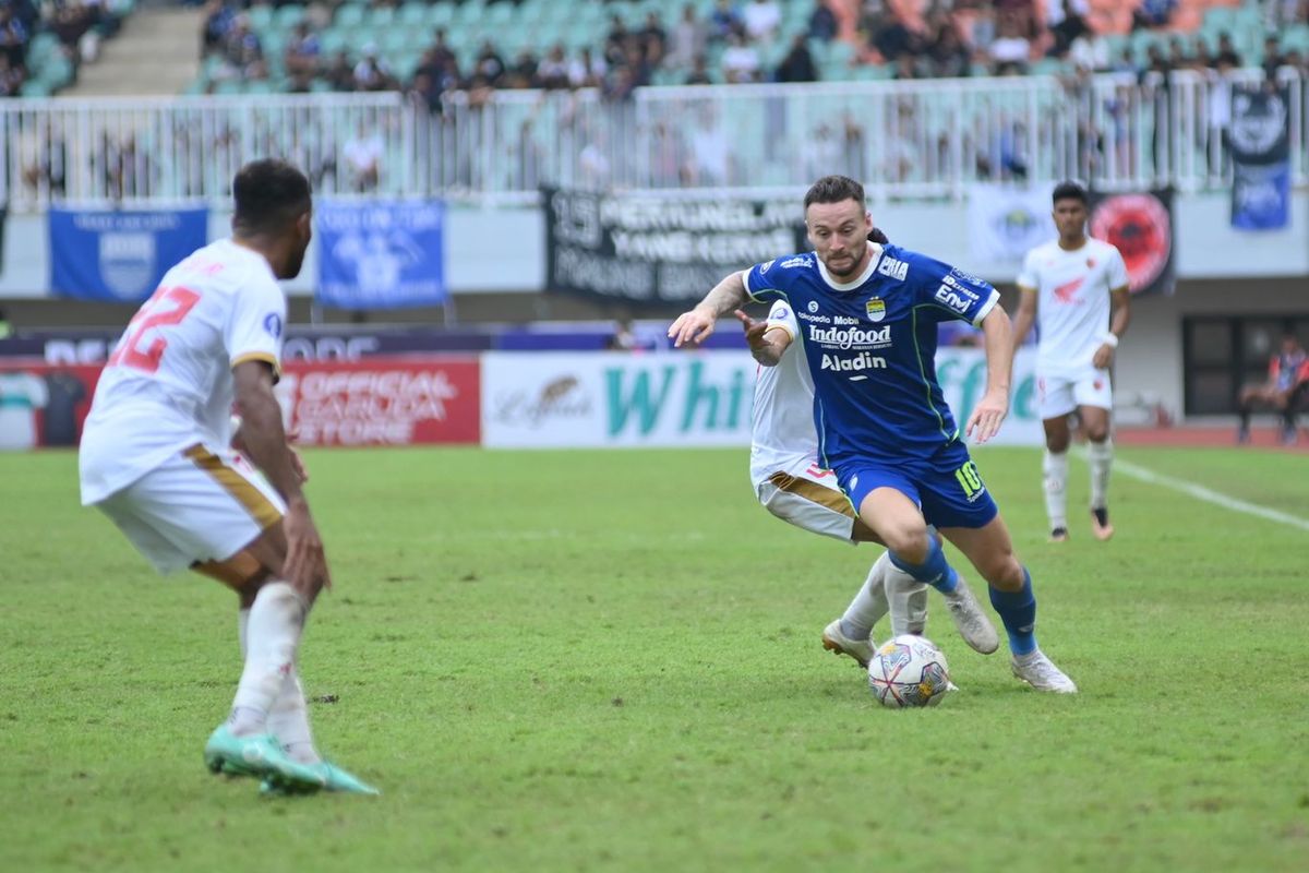 Hasil Persib Vs PSM Makassar 1-2: Kekalahan Perdana Luis Milla, Juku Eja ke Puncak Gusur Persija