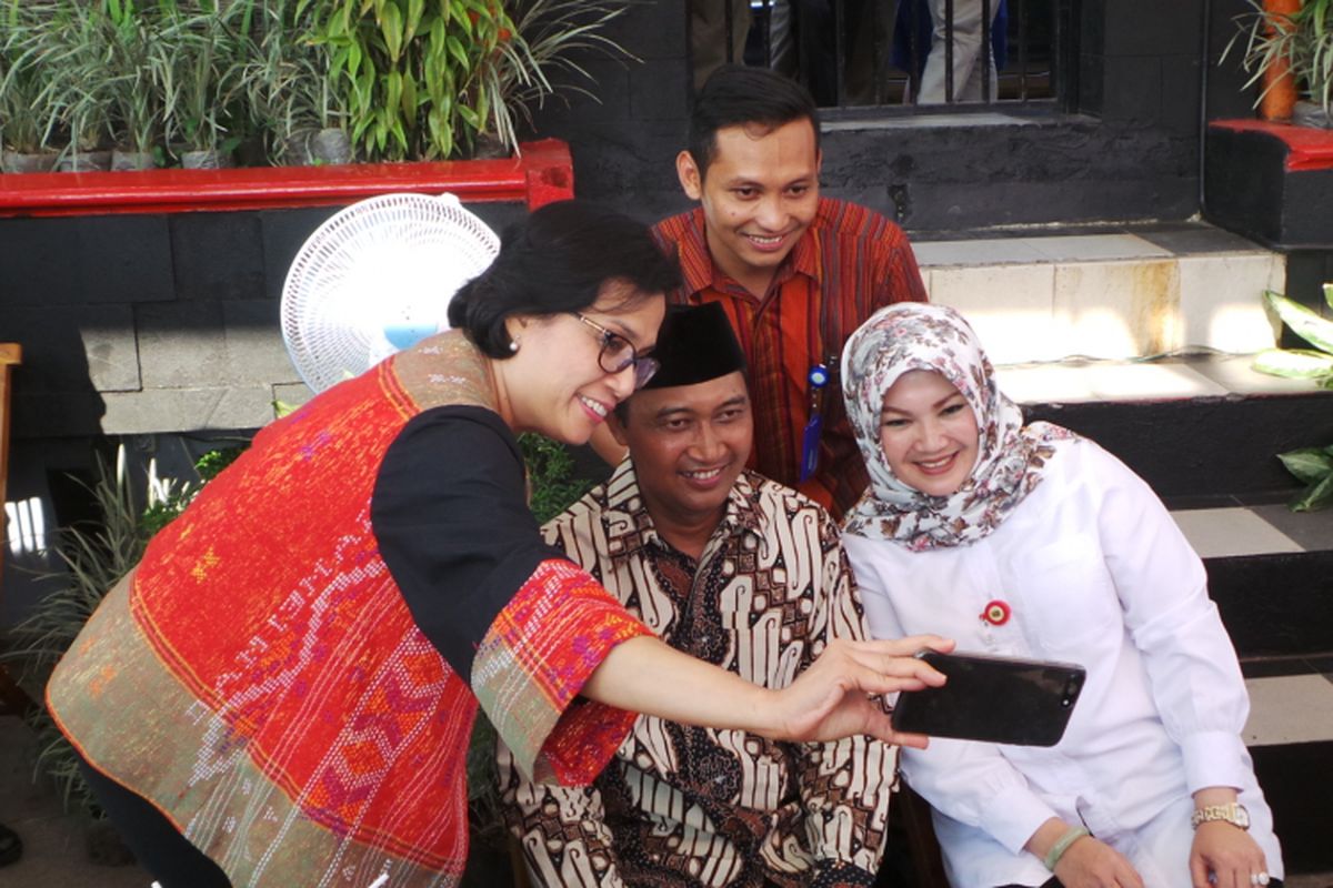 Sri Mulyani: Mana Kadesnya? Saya Mau Selfie dengan Beliau