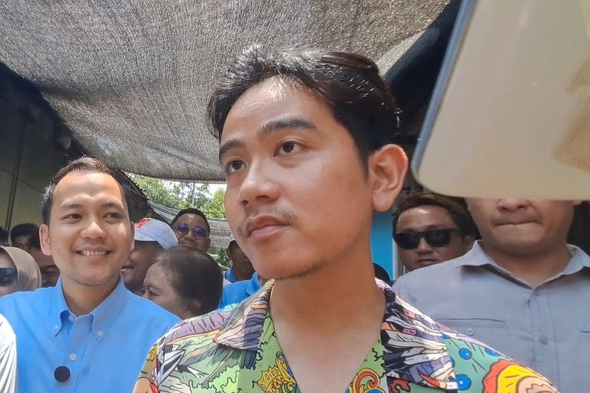 Blusukan Bersama Respati-Astrid, Gibran Ingat soal Warung yang Pernah ...