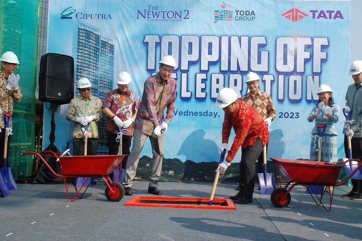 Permintaan Apartemen di CBD Naik, Ciputra Group Gelar Topping Off Tower ...
