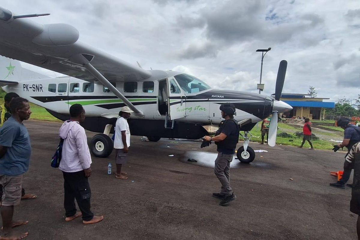 Pesawat Ditembak, 11 Bandara Perintis Papua Ditutup Sementara