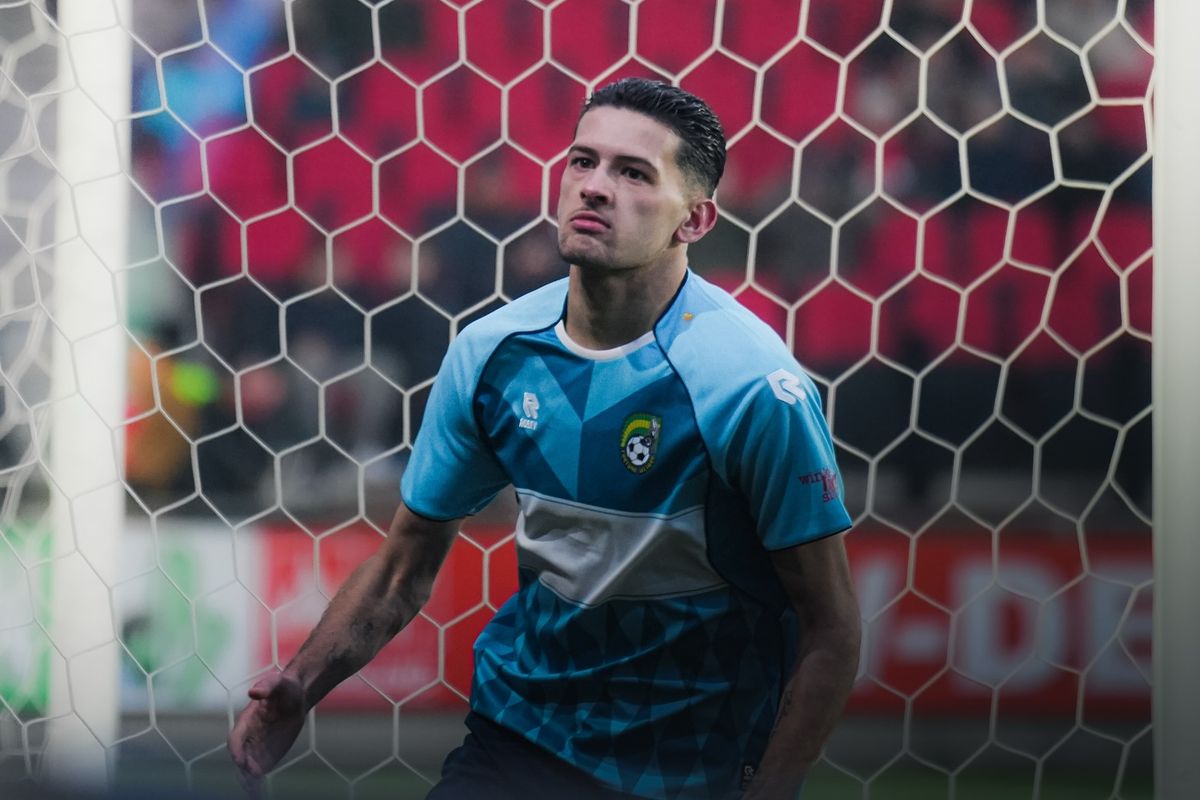 Rating Justin Hubner di Hasil Ajax Amsterdam Vs Fortuna Sittard 4-1