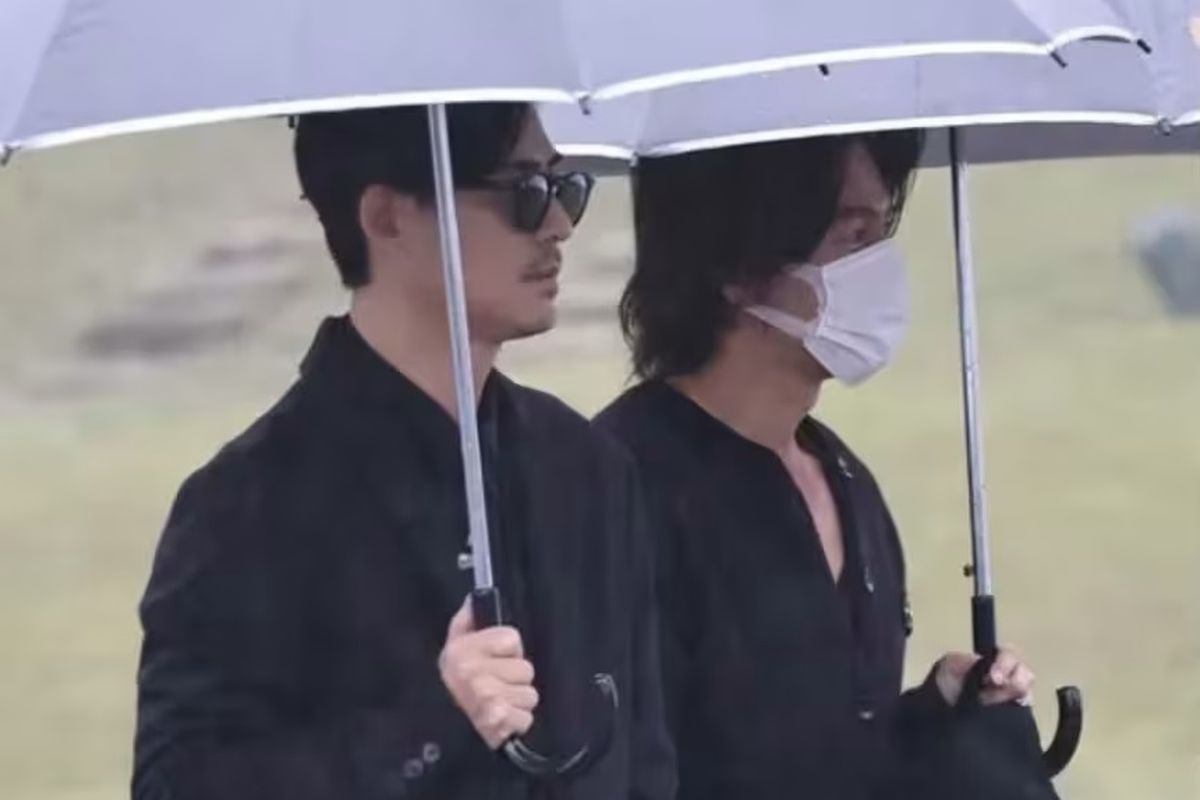 Pemain Meteor Garden Ziarah ke Makam Barbie Hsu, Jerry Yan dan Vic Chou ...