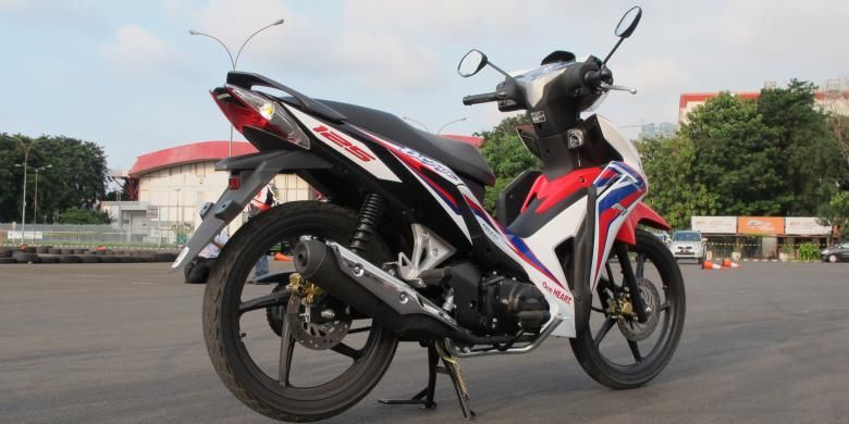 Modifikasi Honda Blade 110cc