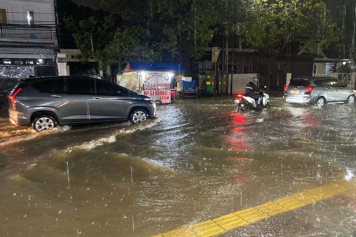 8 Wilayah Tangsel Banjir Senin Malam, Ketinggian Air Capai 50 Cm