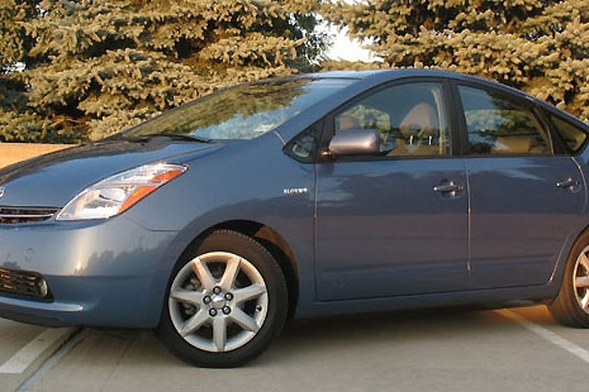 NHTSA Sidik Toyota Prius!