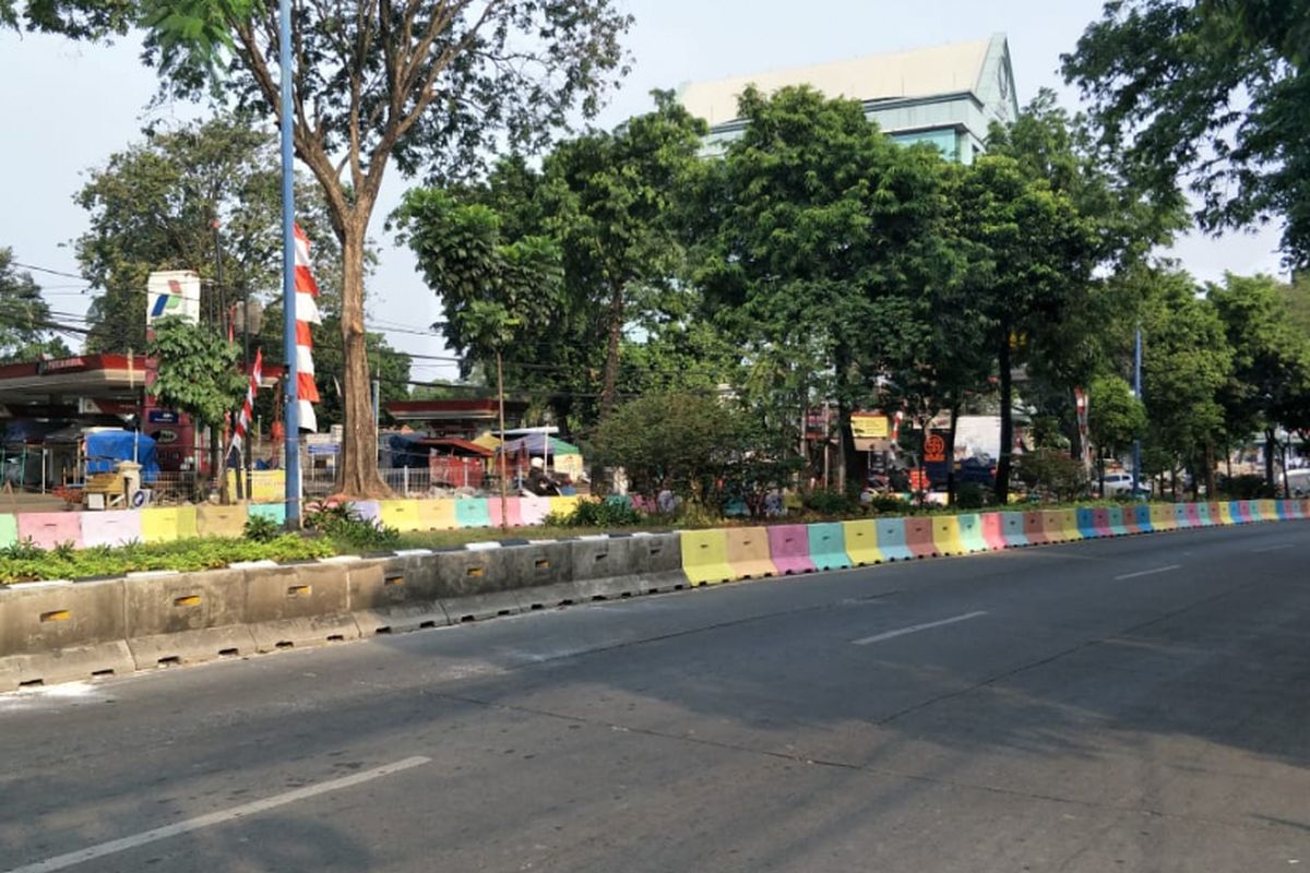 Berita Terpopuler: Polemik Separator Jalan hingga Data Penduduk Miskin