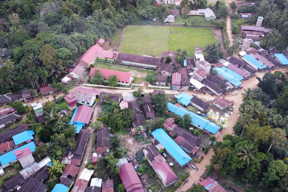 Nutuk Beham: Menumbuk Tradisi, Menjaga Akar di Tengah Gempuran Tambang ...