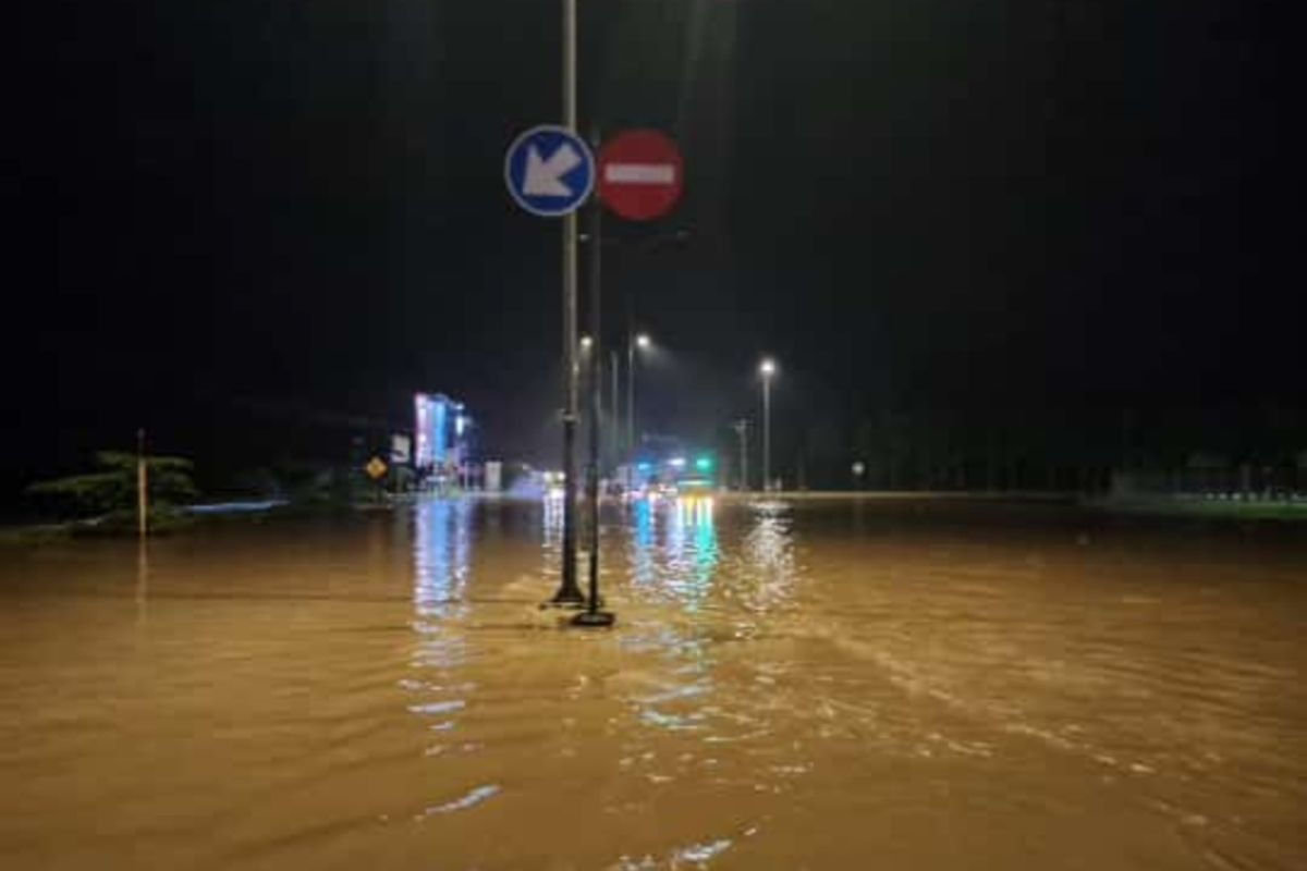 Exit Tol Kertajati Majalengka Terendam Banjir, Pengendara Diminta Lewat Tol Sumberjaya