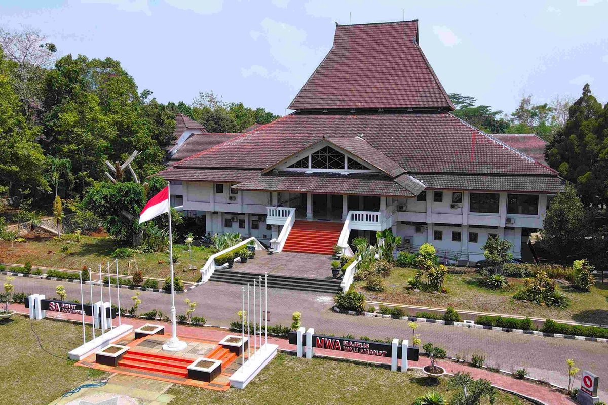 Undip Buka Jalur Mandiri 2025, Sekian Uang Pangkal dan UKT Per Semester