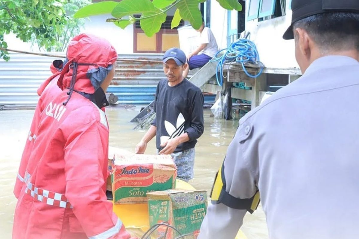5 Kelurahan di Sumbawa Barat Terdampak Banjir Bandang, Bantuan Disalurkan