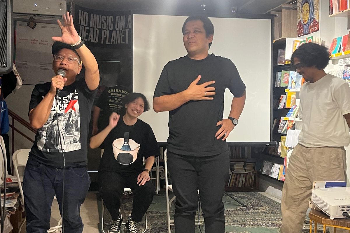 Ifa Isfansyah Sutradarai Video Musik “Kita yang Purba” dari Efek Rumah Kaca