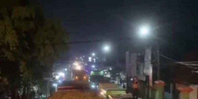 Berita Terkini Harian Demo Sopir Truk Tambang Terbaru Hari Ini - Kompas.com Berita Terkini Harian Demo Sopir Truk Tambang Terbaru Hari Ini - Kompas.com