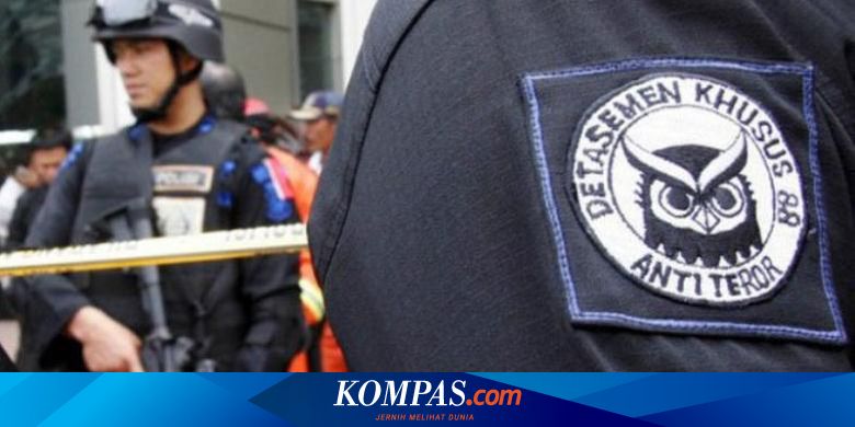 Kelengkapan Atribut Anggota Densus 88 Antiteror