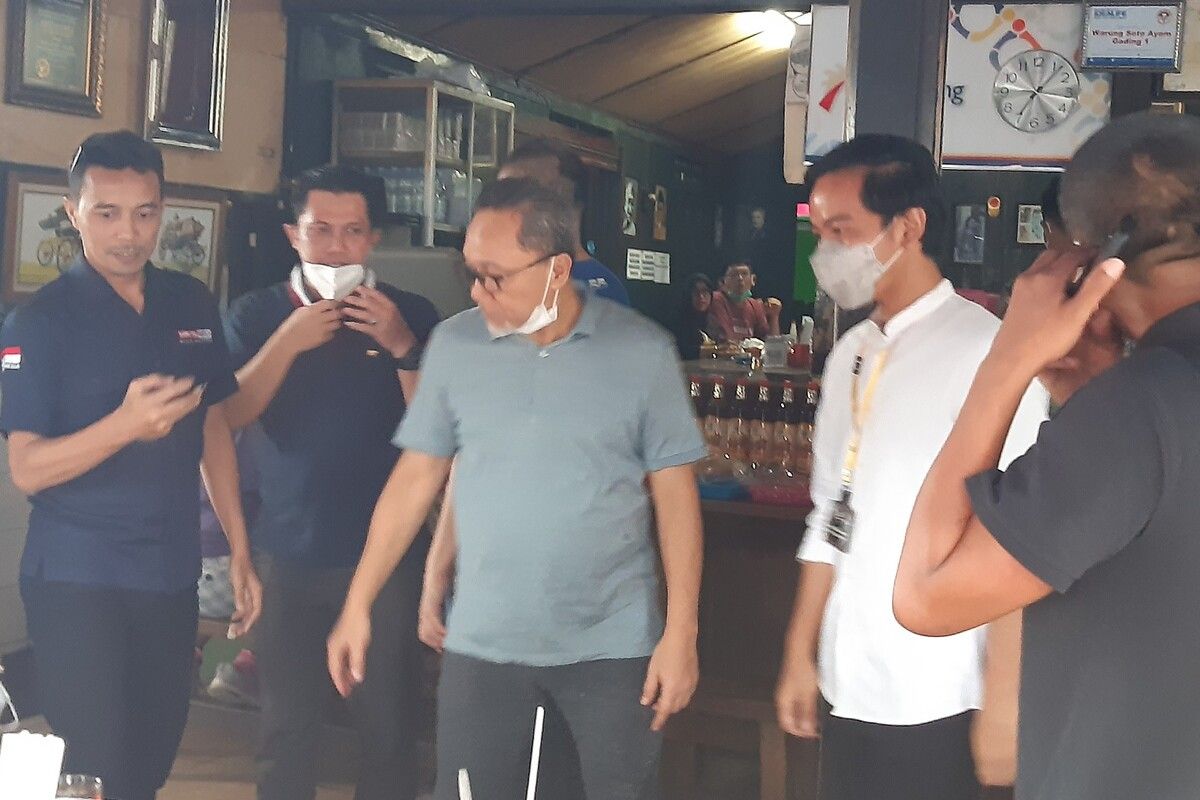 Zulkifli Hasan Minta Kader PAN Kerja Keras Menangkan Gibran-Teguh di ... Zulkifli Hasan Minta Kader PAN Kerja Keras Menangkan Gibran-Teguh di ...