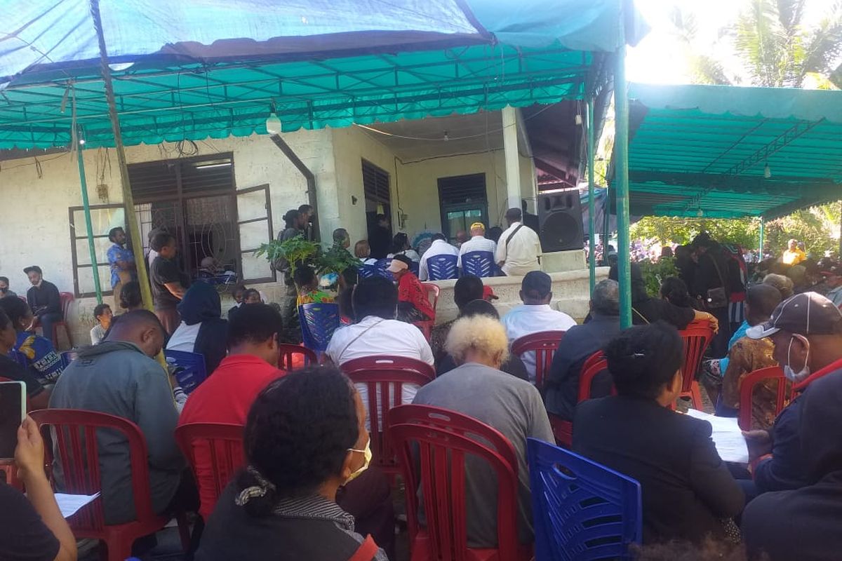 Ratusan Orang Hadiri Ibadah Pelepasan Aktivis Kemerdekaan Papua Filep ...