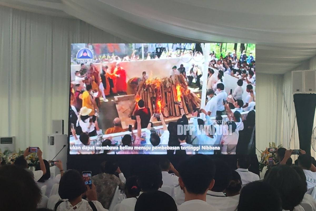 Murdaya Poo Dikremasi di Bukit Dagi Borobudur, Abu Jenazah Akan Dibawa ...
