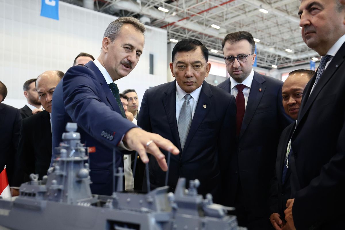 Kemenhan Teken MoU Beli 2 Unit Kapal Fregat dari Turkiye