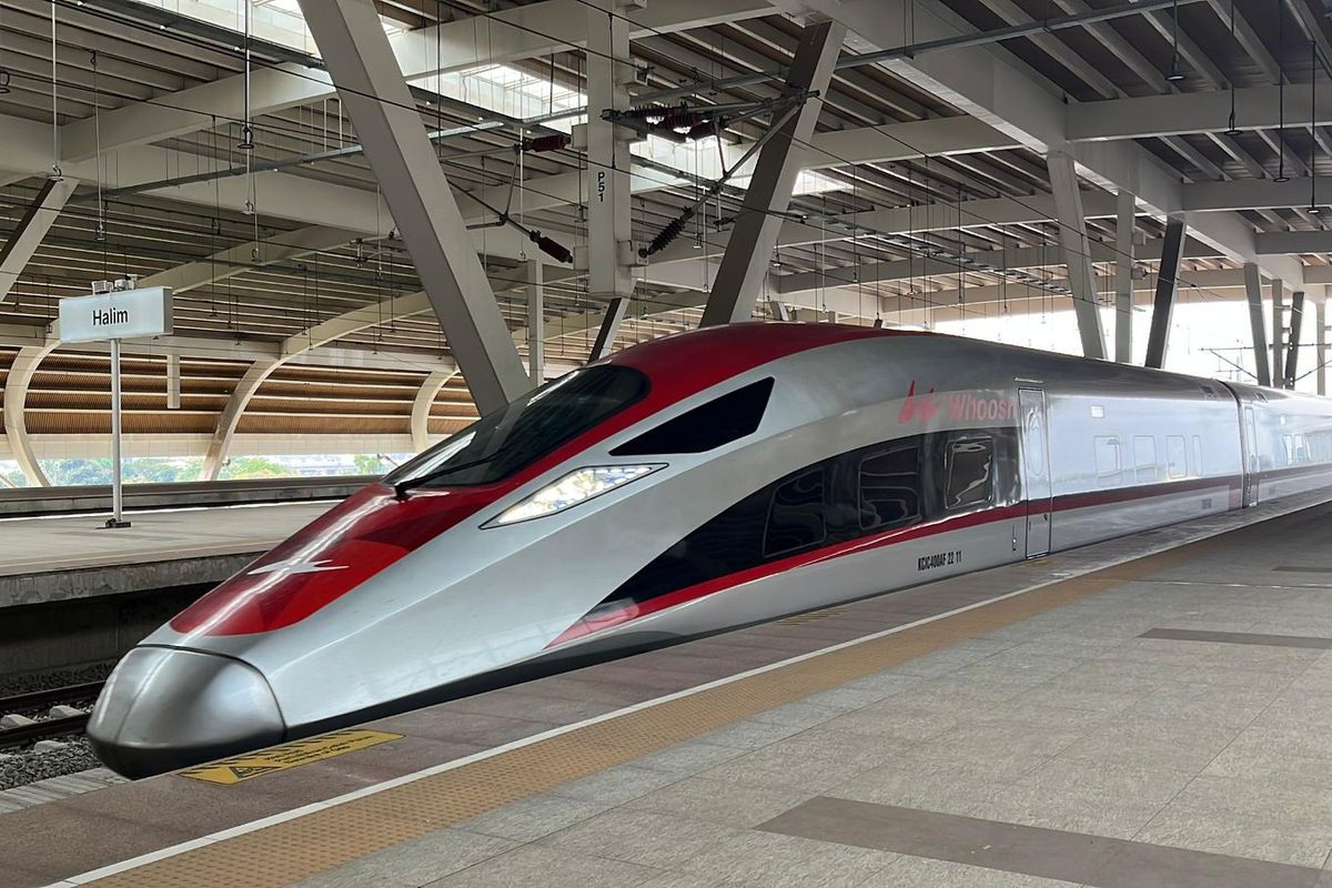 Whoosh Bikin Tekor KAI Nyaris Rp 1 Triliun di Semester I 2025