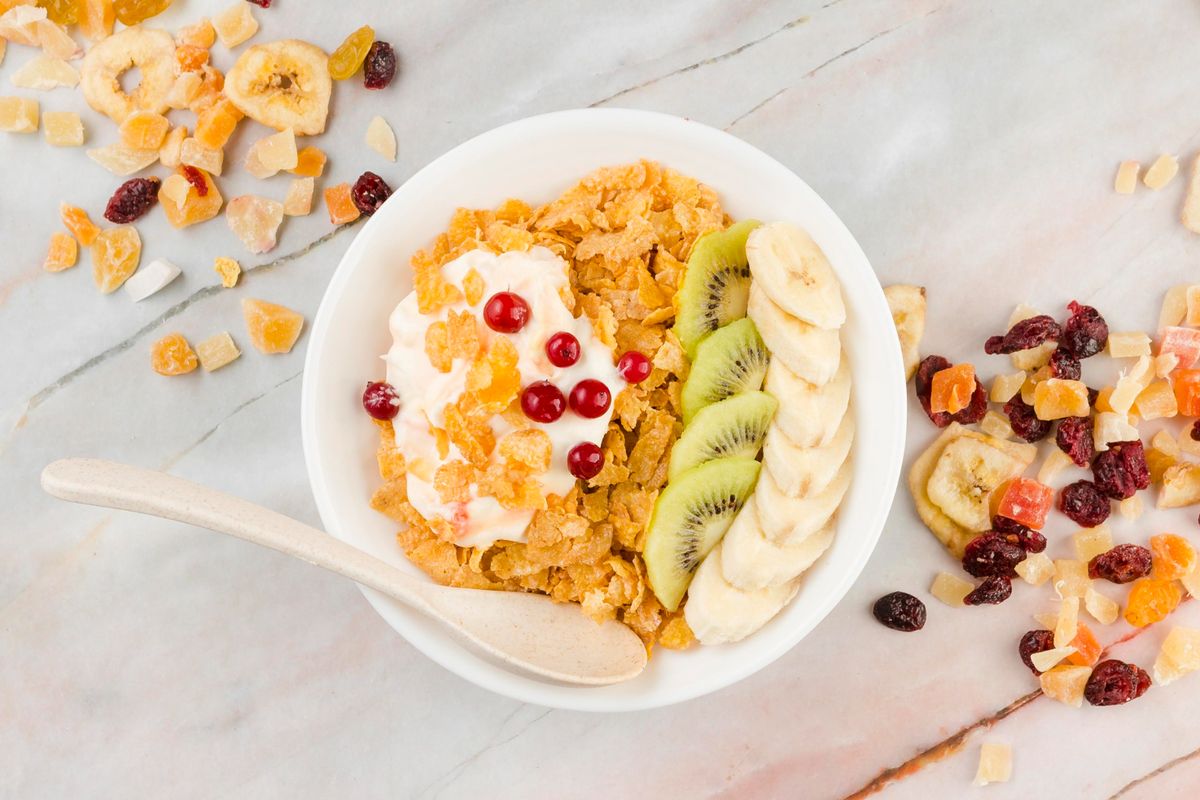 Resep Cornflakes Buah, Menu Sarapan Praktis Cuma 4 Bahan