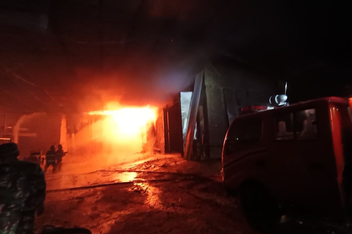 Pabrik Kayu di Wonosobo Terbakar, Hanguskan 130 Kubik Kayu, Kerugian Capai Rp 150 Juta