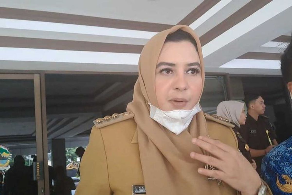 KPK Tangkap Bupati Pekalongan Fadia Arafiq dalam OTT, Pernah Viral Maki ...