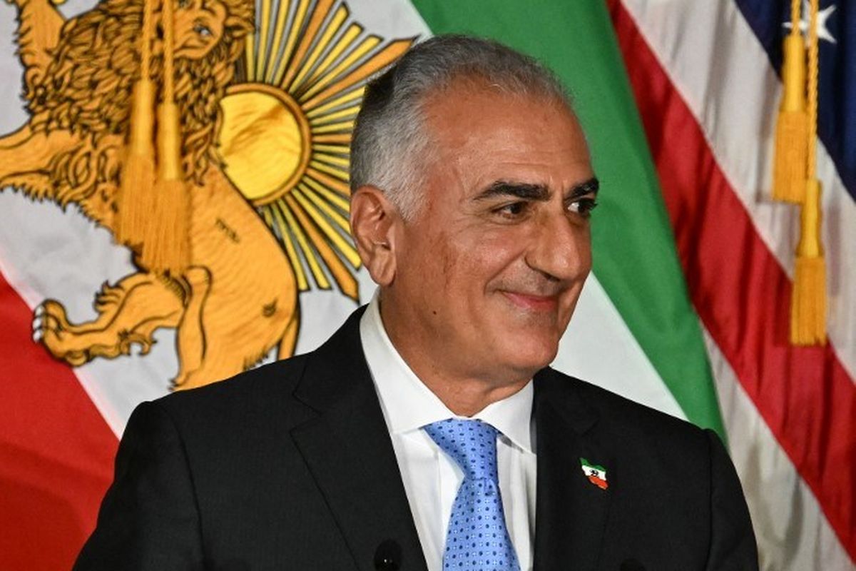 Siapa Putra Mahkota Iran Reza Pahlavi, Kenapa Ajak Militer Berontak ...