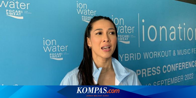 Andrea Dian Bagikan Tips Olahraga Angkat Beban bagi Wanita