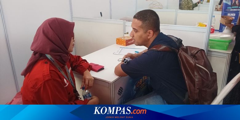 Cerita Difabel Abrar dan Mia, Berjuang Cari Kerja di Job Fair Saat Usia ...