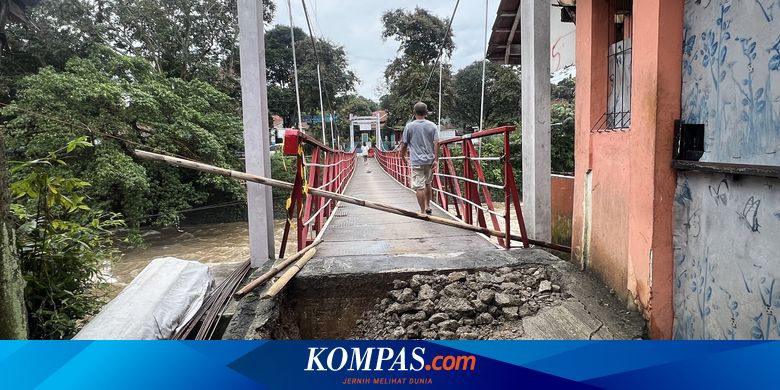 Jembatan Lebak Kantin Bogor Ambles karena Curah Hujan Tinggi