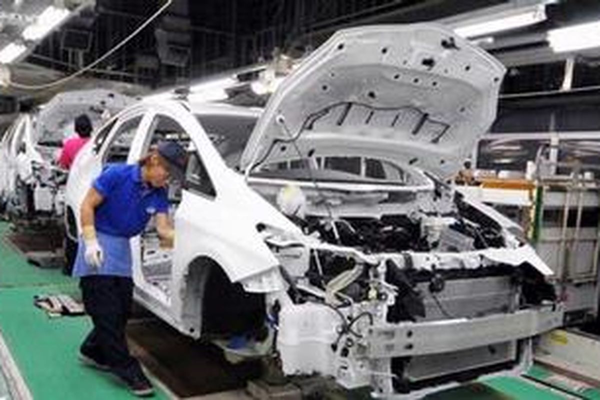 Toyota Global Normal Sampai November