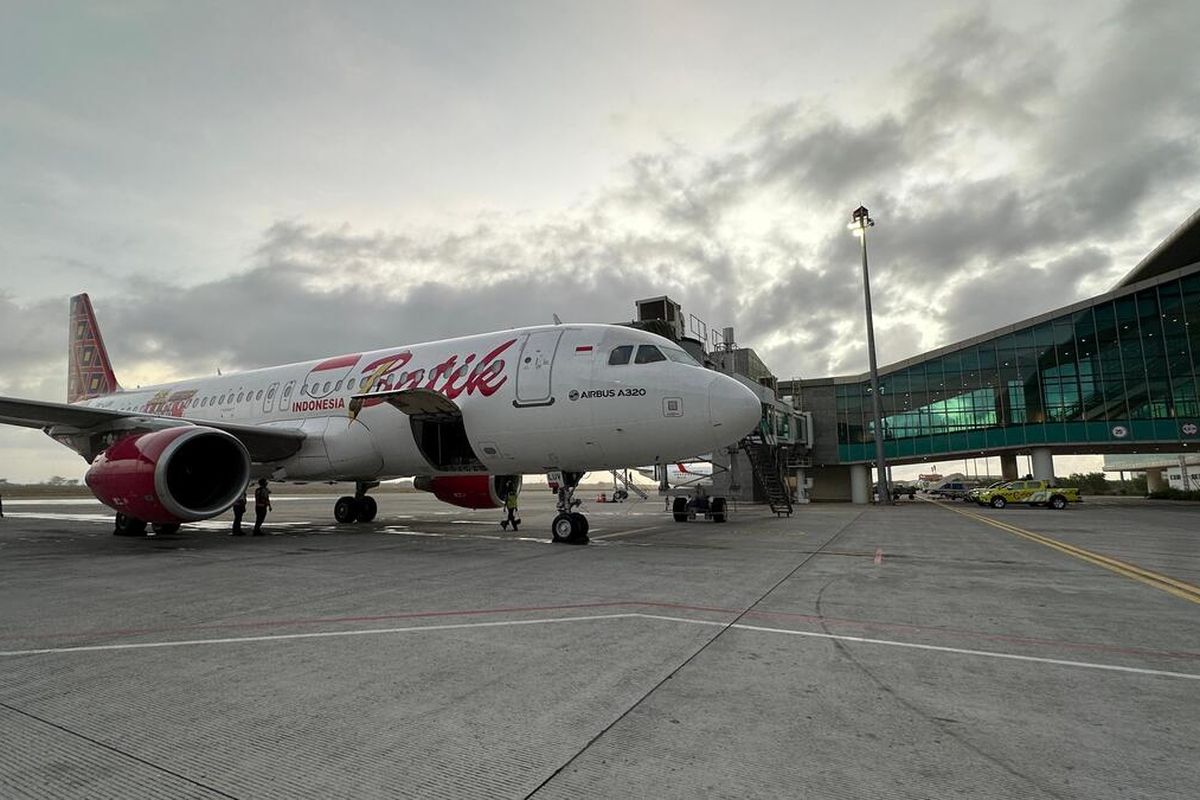 Dampak Erupsi Gunung Lewotobi, Wings Air dan Batik Air Batalkan ...
